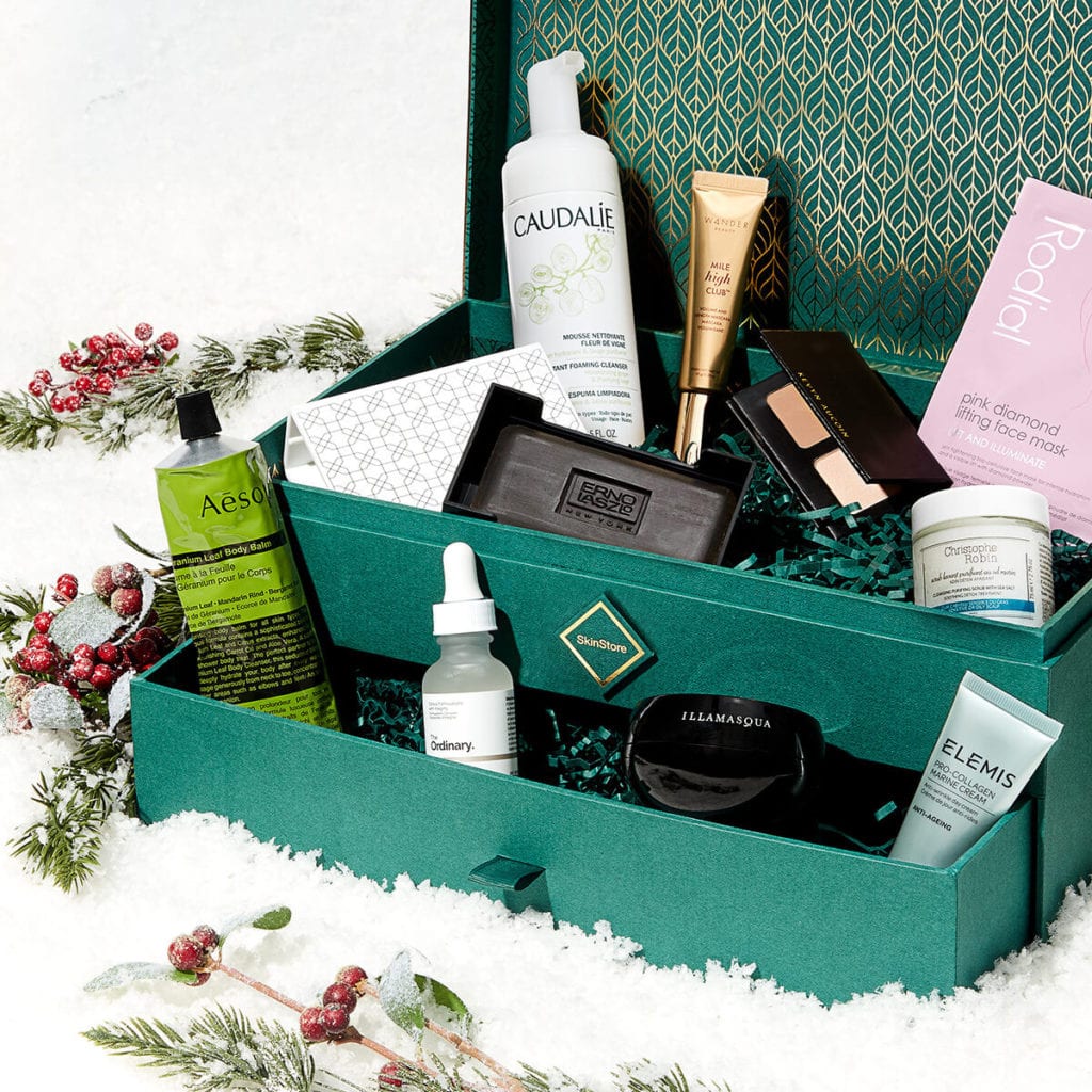 Скидка 40% на бокс SkinStore Limited Edition Holiday Box 2019 | Beauty ...